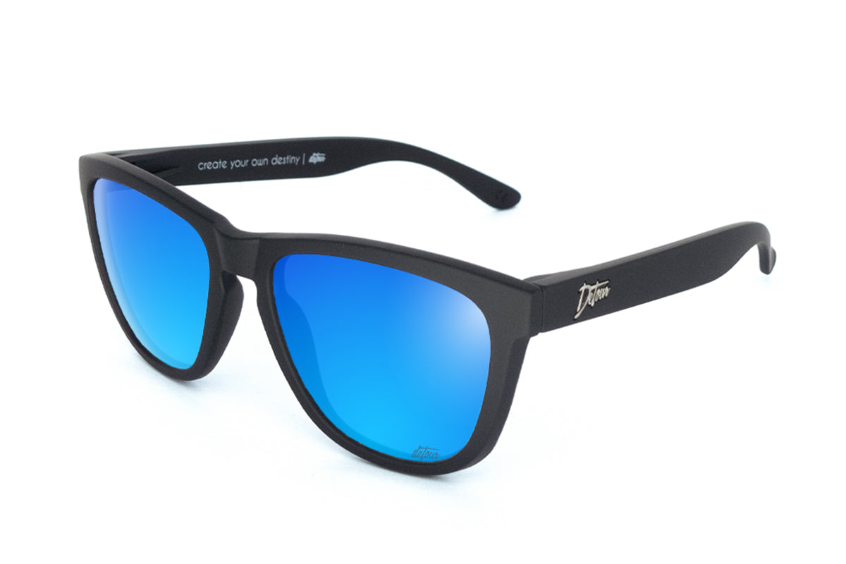 Essentials_BlackBlue_Side.jpg?v=1749244788